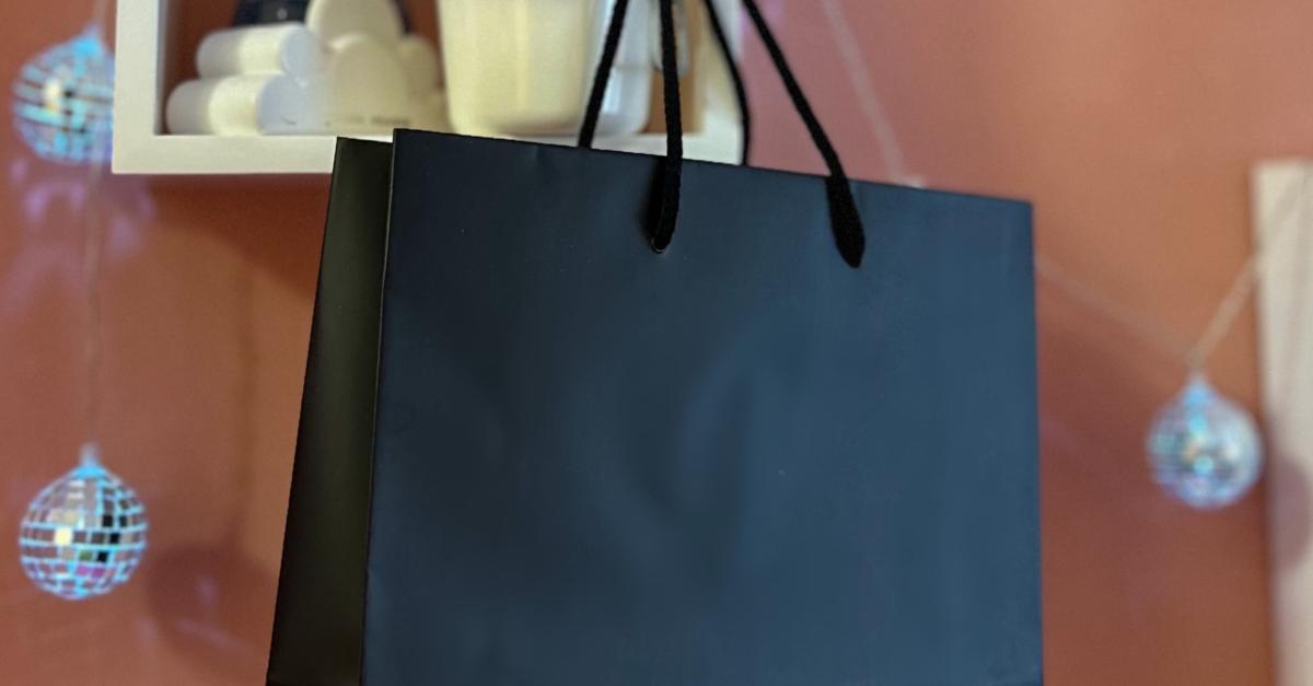 Tipske luksuzne kese - crne